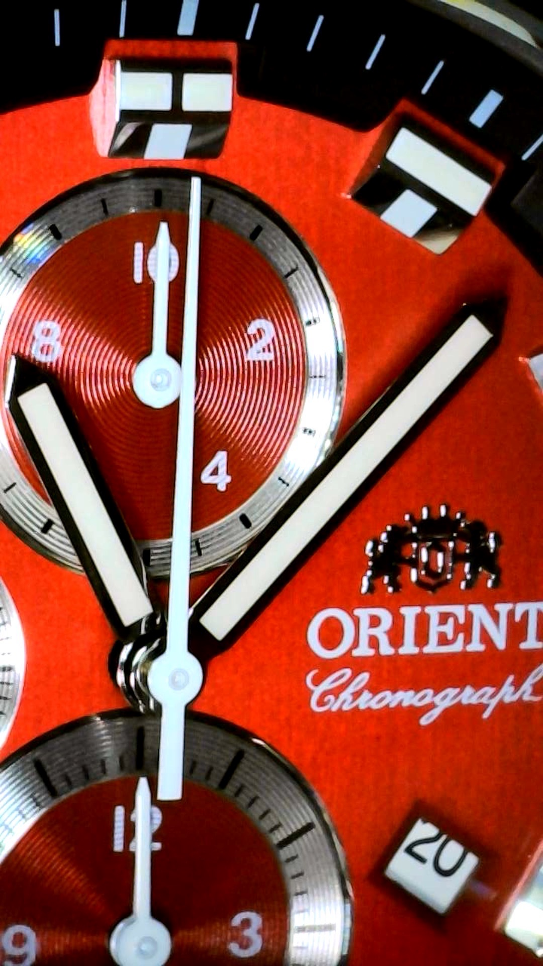 Orient Sports 43mm Analog Quartz Chronograph - Red Dial\Silver-tone ...