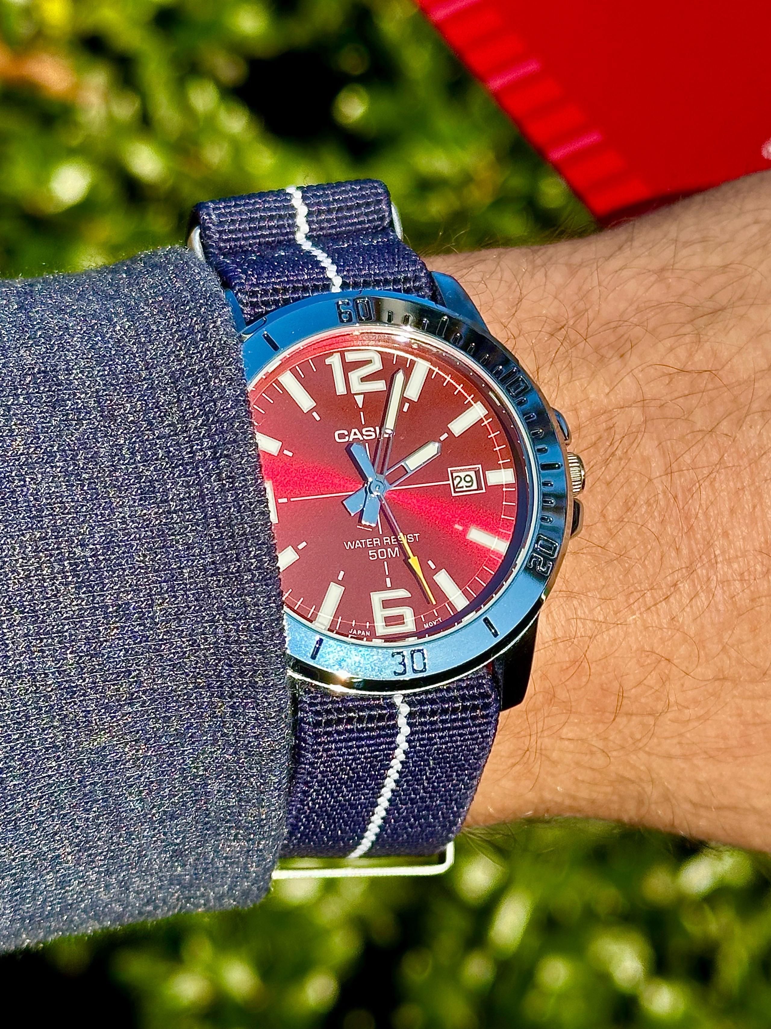 Casio Enticer Red Dial | WatchCrunch