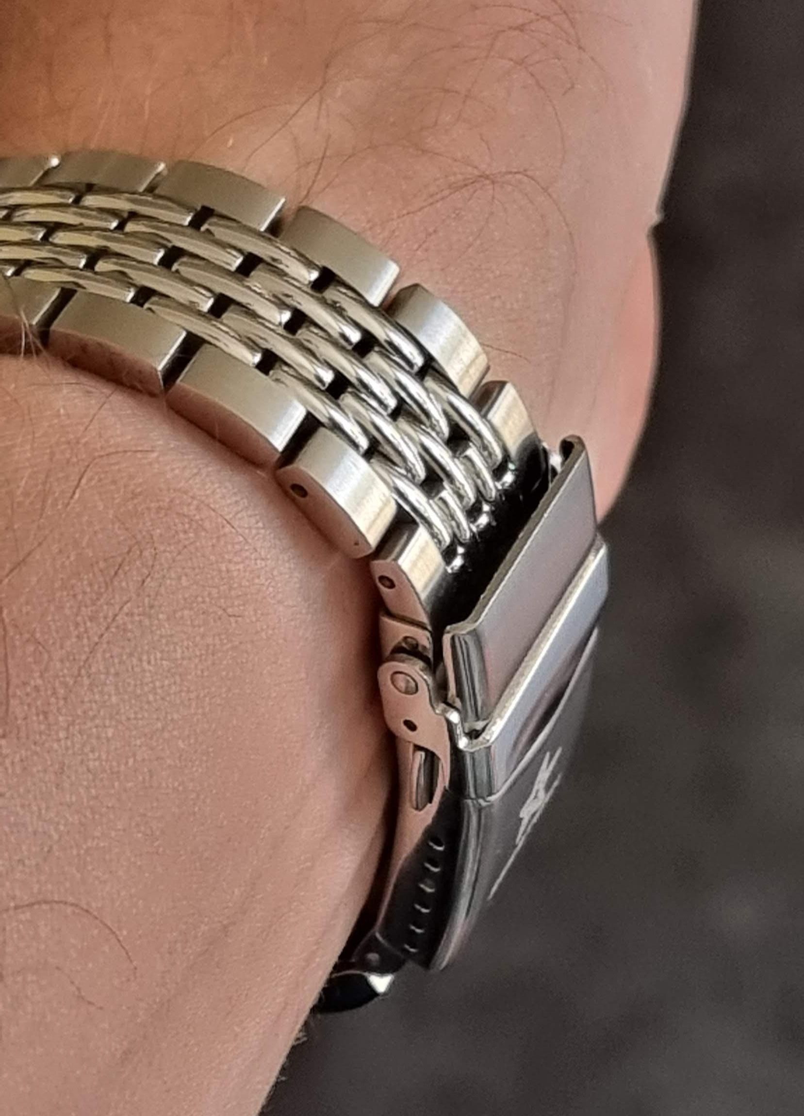 Seestern 300T Aventurine | WatchCrunch