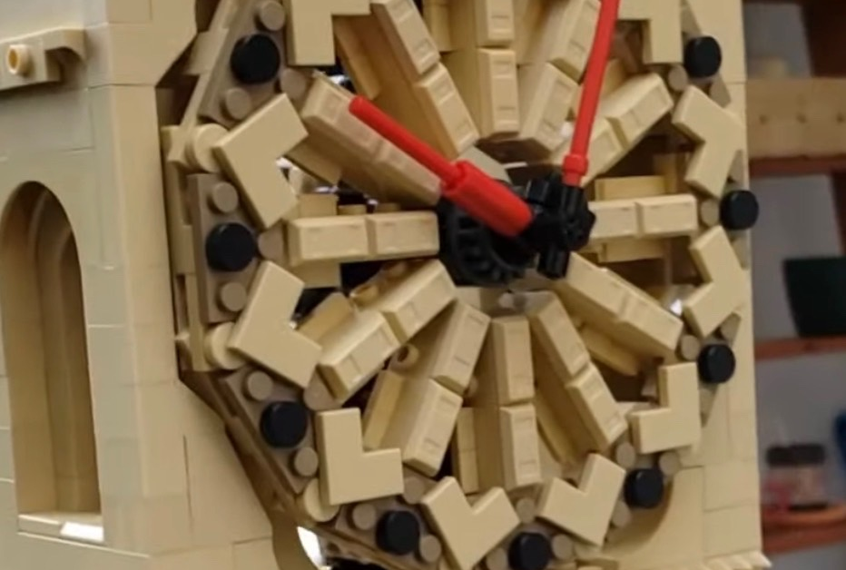 Guy builds fully functional clock tower from Legos, accurate to within ...