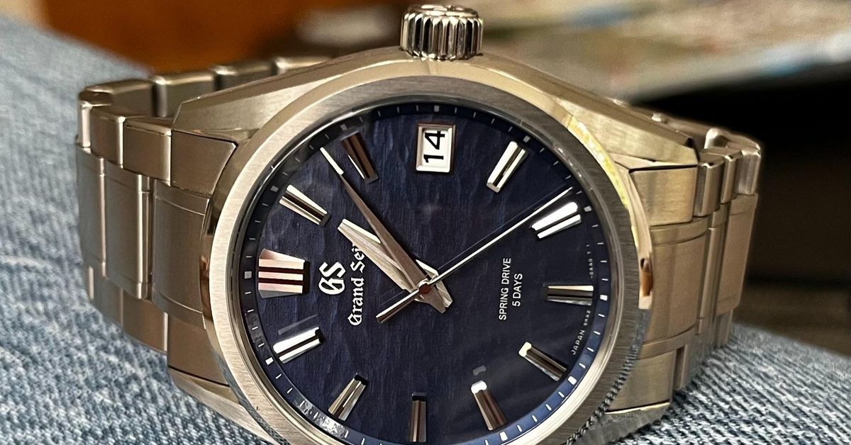 Grand Seiko SLGA019 "Lake Suwa" Review | WatchCrunch