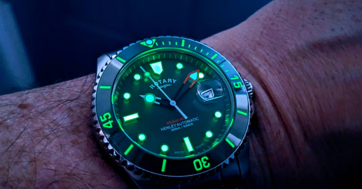 Unapologetic lume shot 😁 | WatchCrunch