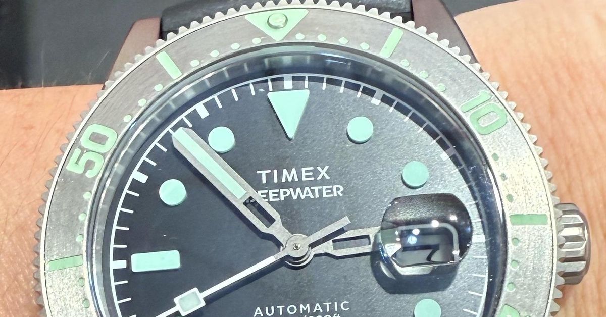 Timex Deepwater Reef Titanium | WatchCrunch