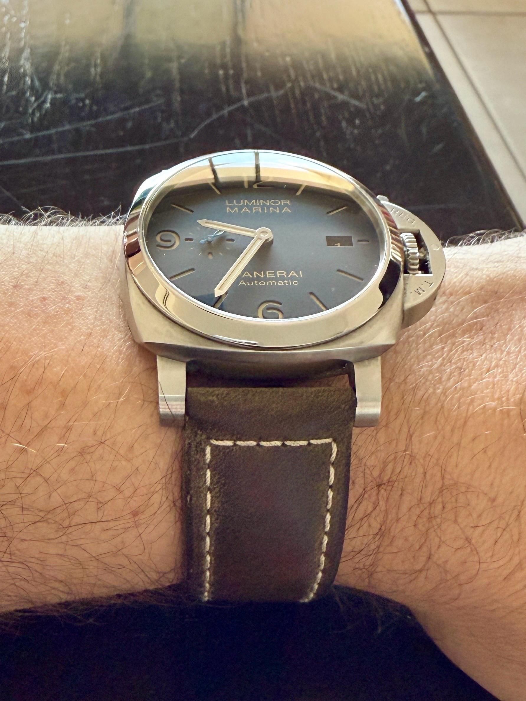 Sandwich dial | WatchCrunch