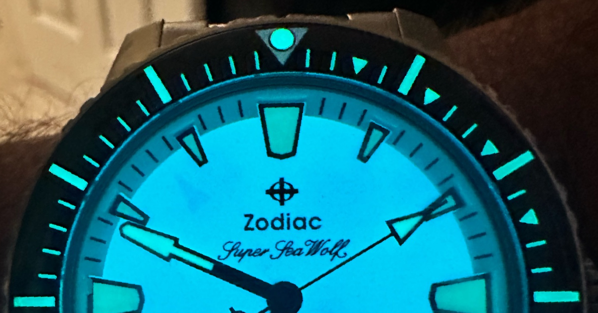 Here, use this picture of my lume to charge your lume! | WatchCrunch