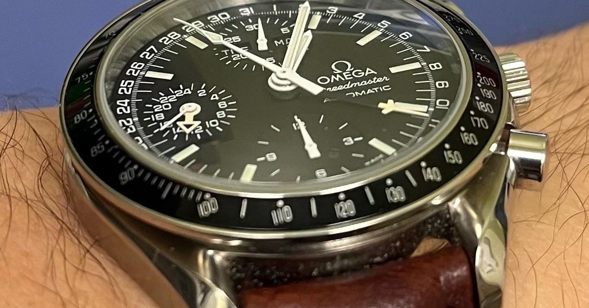 OMEGA Speedmaster Mark 40 Day/Date (aka triple date) | WatchCrunch
