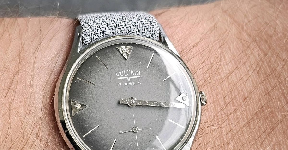 Does anyone have some info on this watch? | WatchCrunch