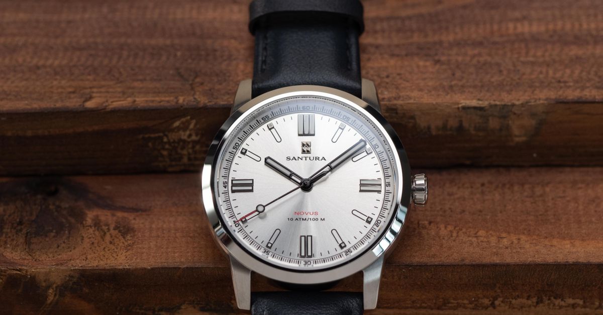 The Santura Novus Studio Shots Are Here! | WatchCrunch