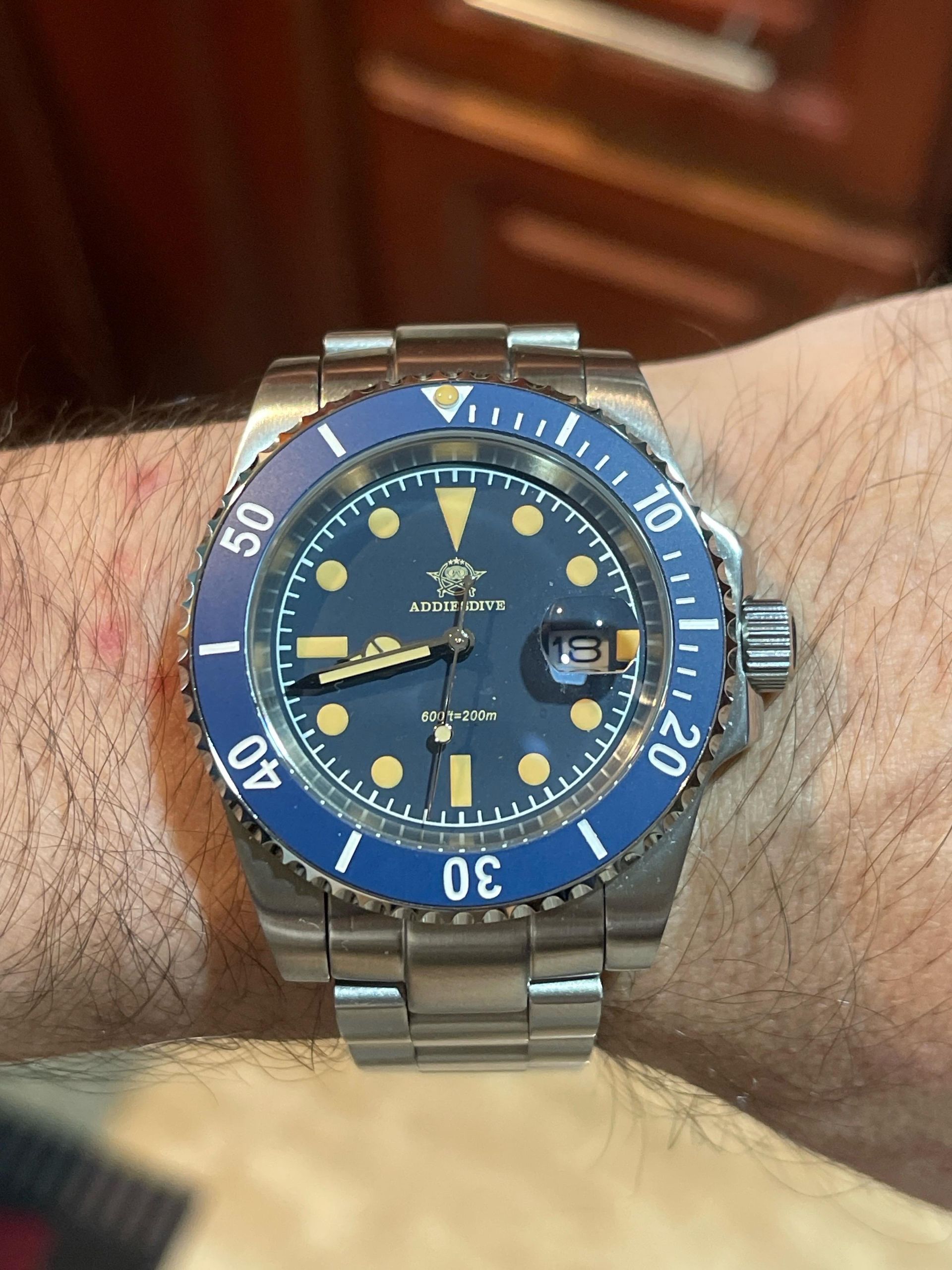 addiesdivequartzdiver | WatchCrunch