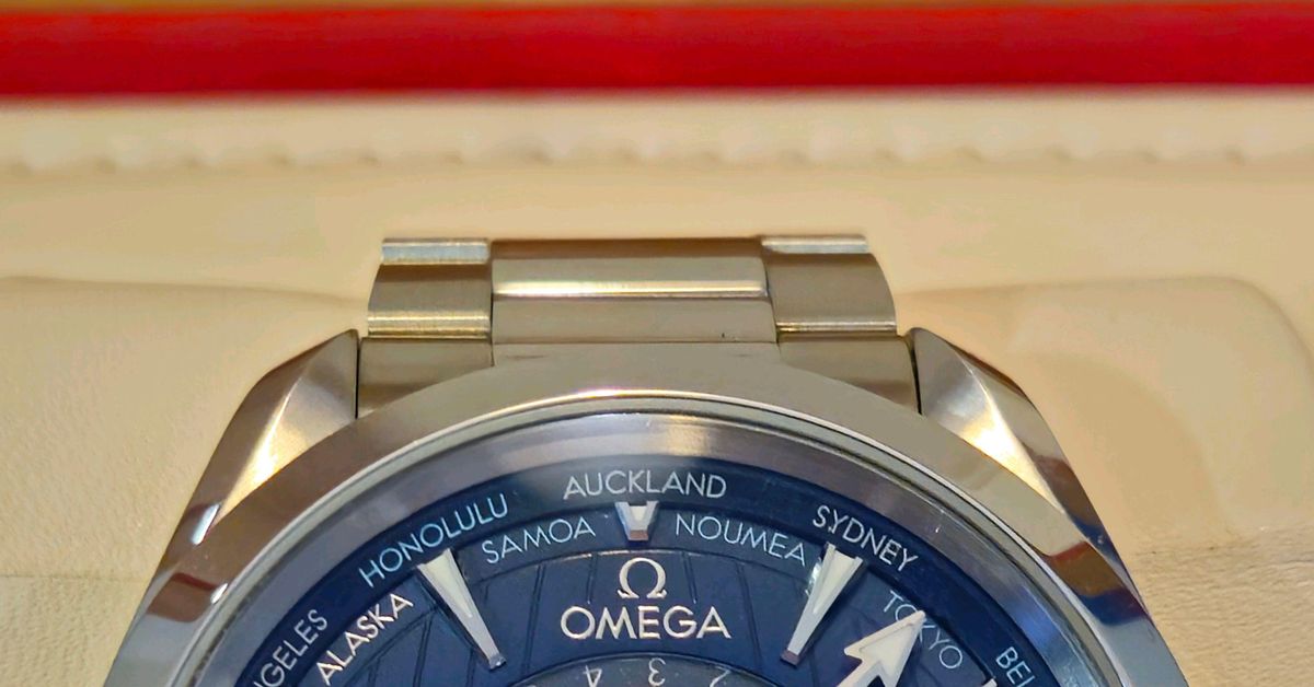 Omega Worldtimer | WatchCrunch