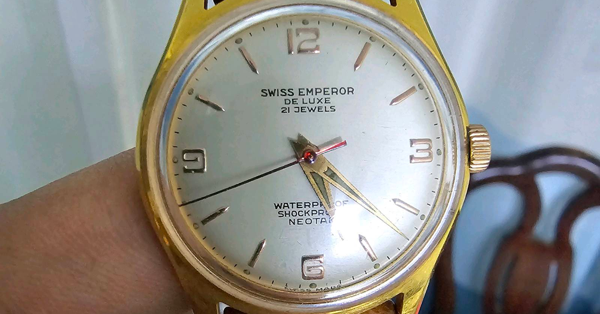 Swiss Emperor De Lux 21 Jewels - 1950's | WatchCrunch