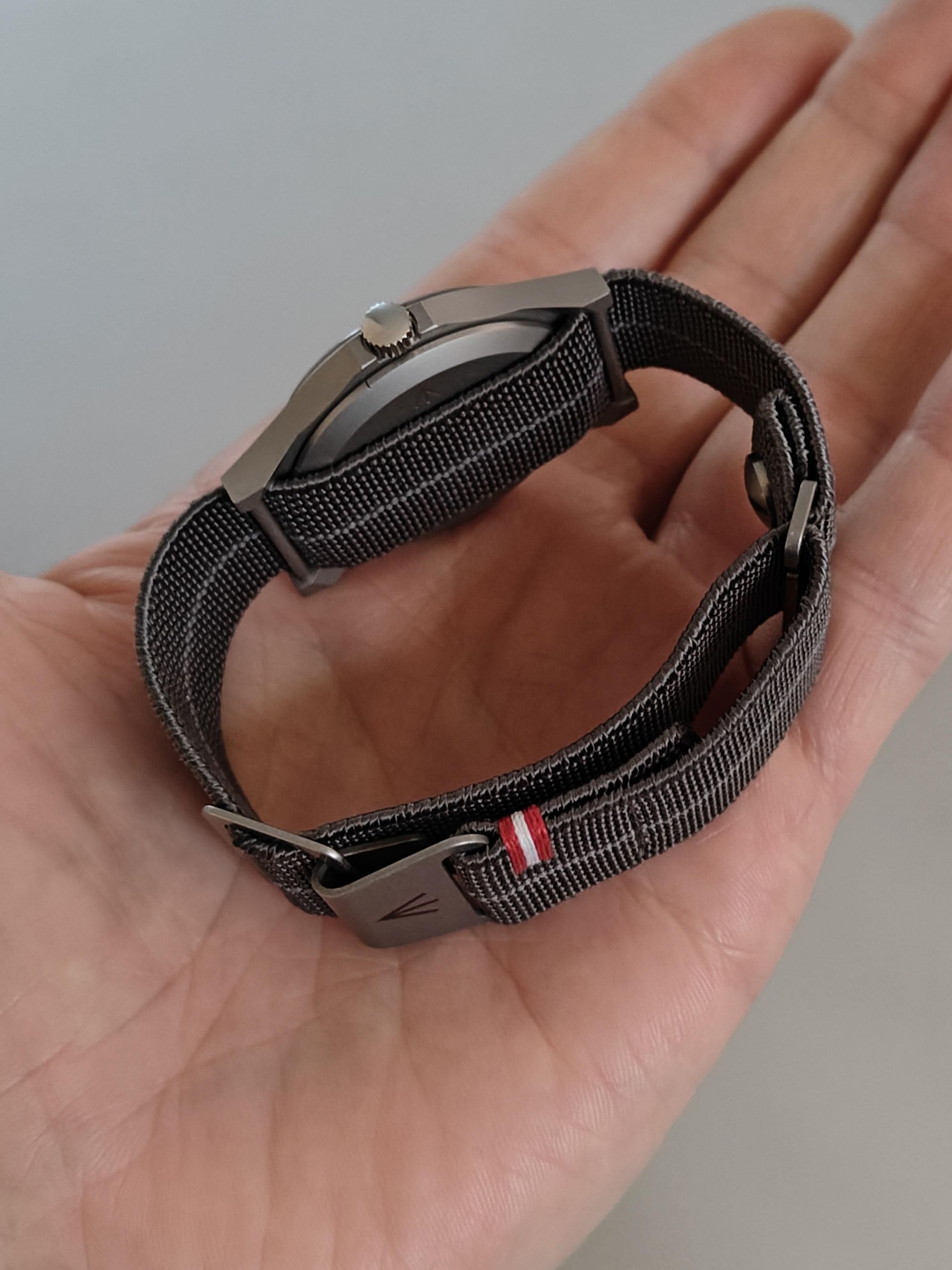 CWC G10 Quartz & Erika's Original (fixed bar strap version) | WatchCrunch