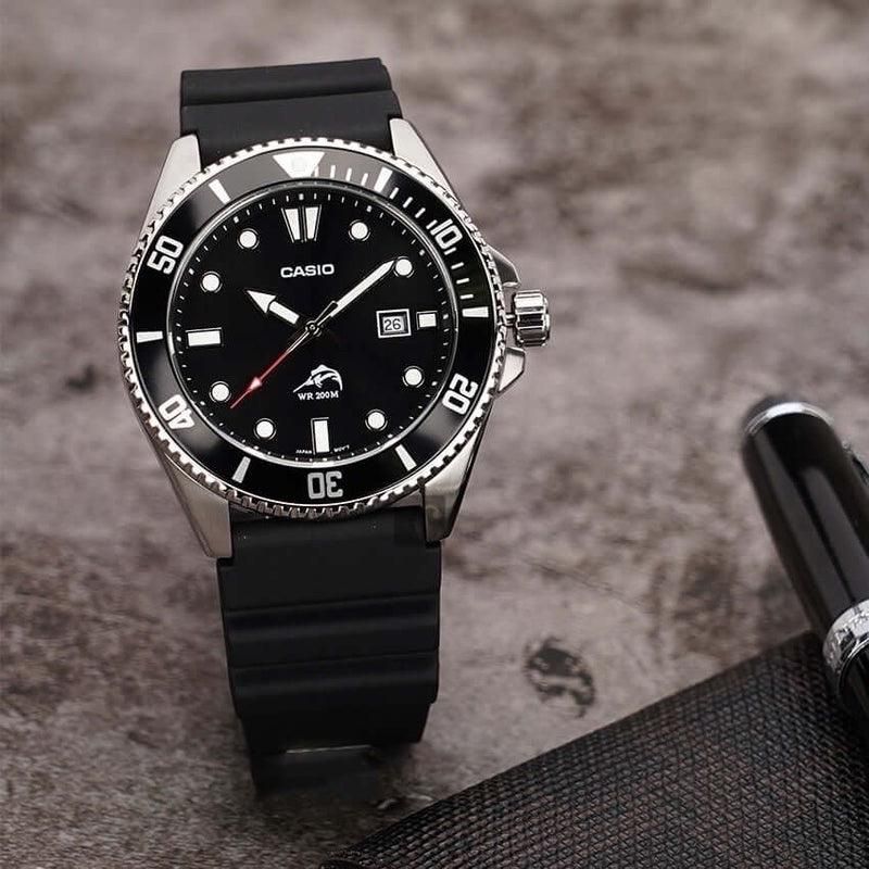 An automatic version of the Duro? | WatchCrunch