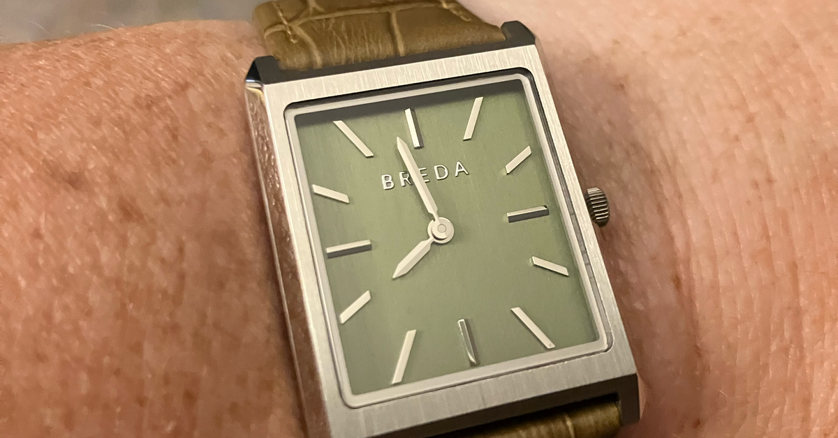 Square | WatchCrunch