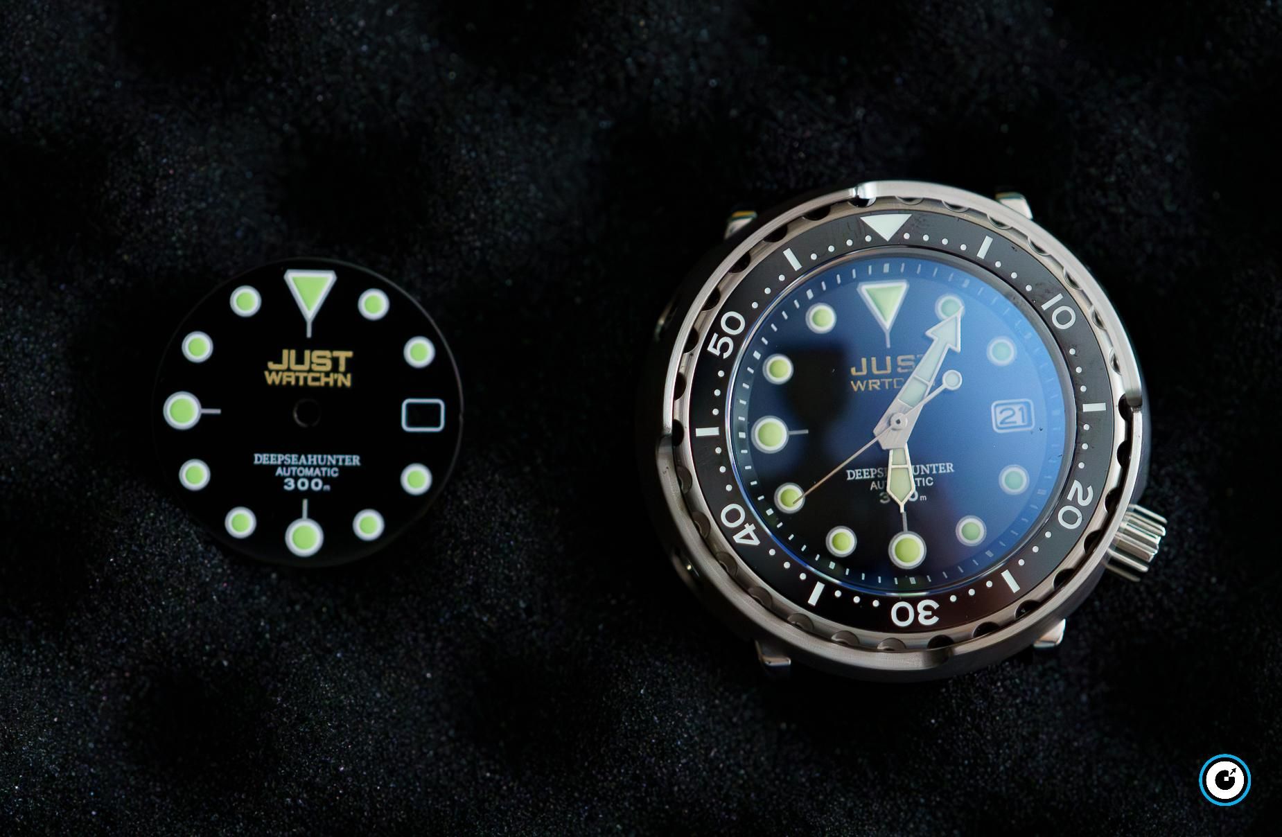 What is wrong with this picture? 🤔😲🤪 | WatchCrunch