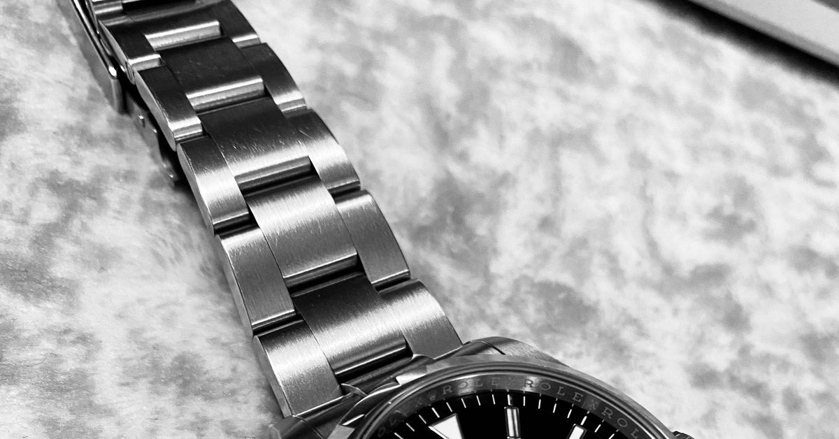 Rolex Explorer 124270 on Perlon Strap?¿ | WatchCrunch