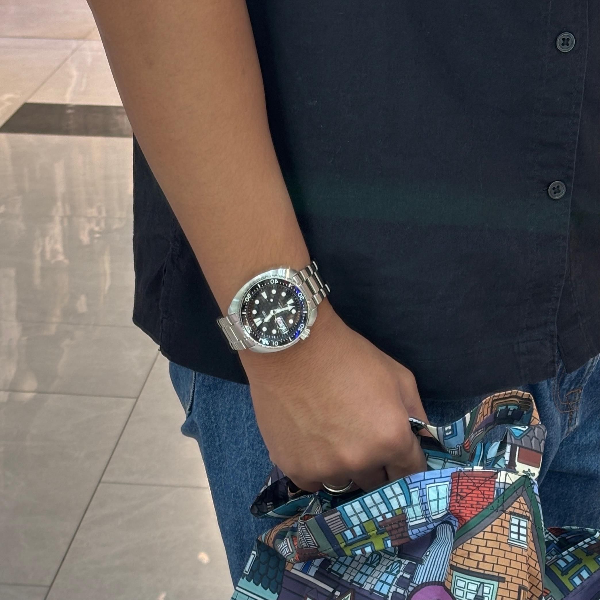 How Big Is Your Wrist? Let’s Compare! | WatchCrunch