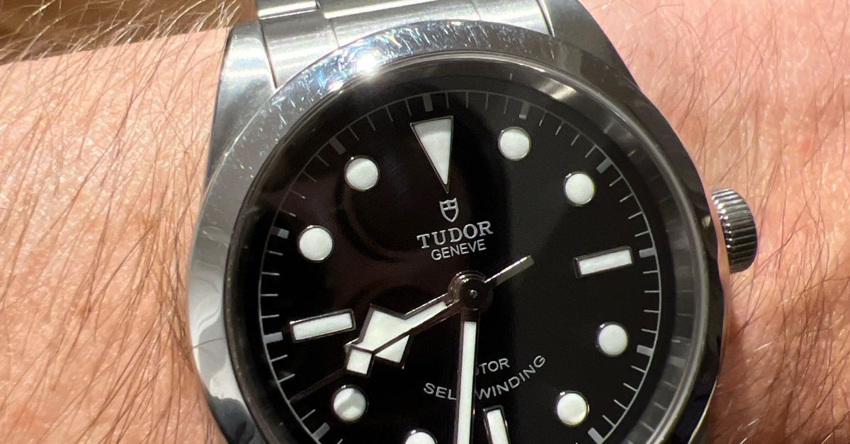 My take: A polished bezel on a sport watch looks better with some ...