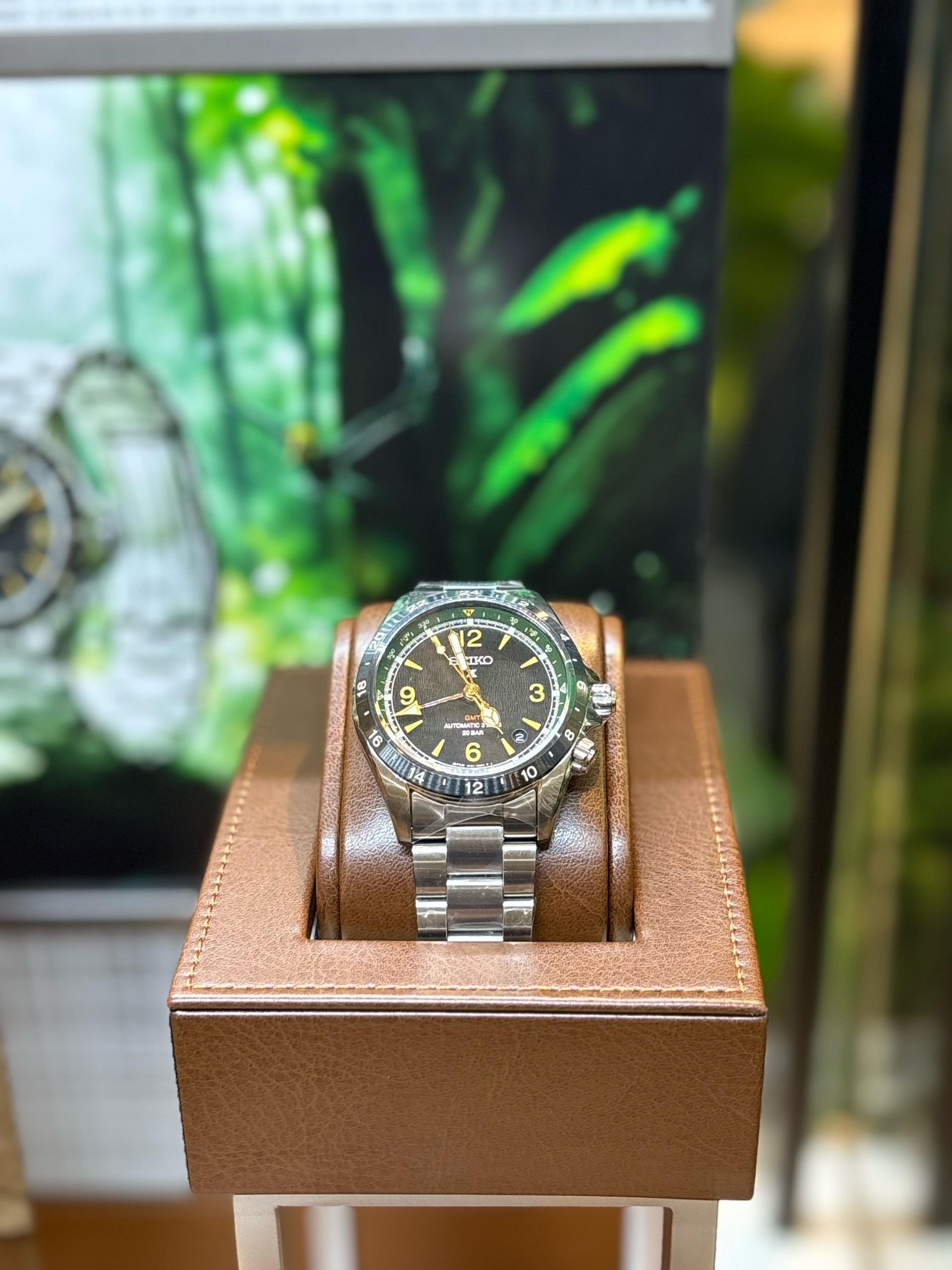 Alpinist Limited Edition😎 | WatchCrunch