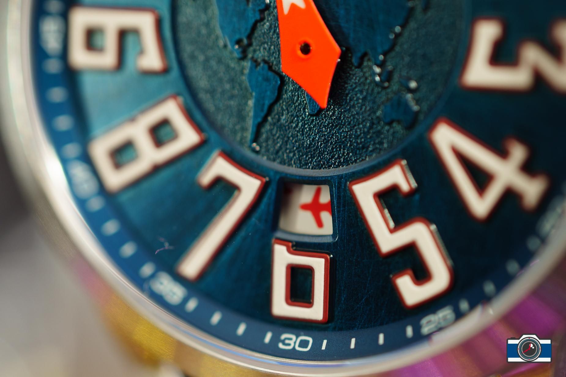 Red Star Jumping Hour One Hand Delight | WatchCrunch