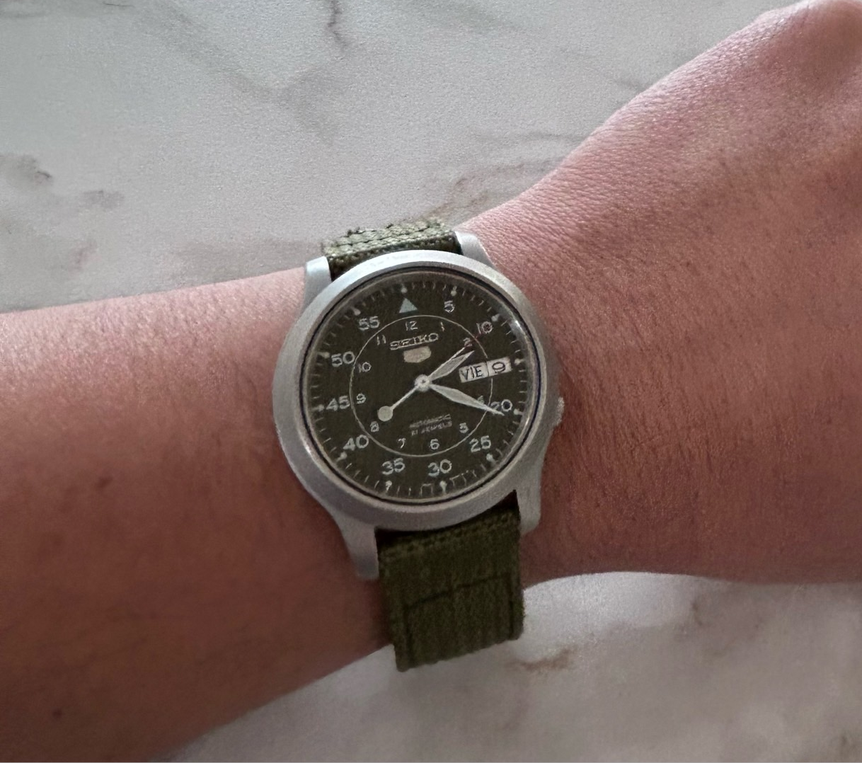 Seiko 5 SNK805 | WatchCrunch