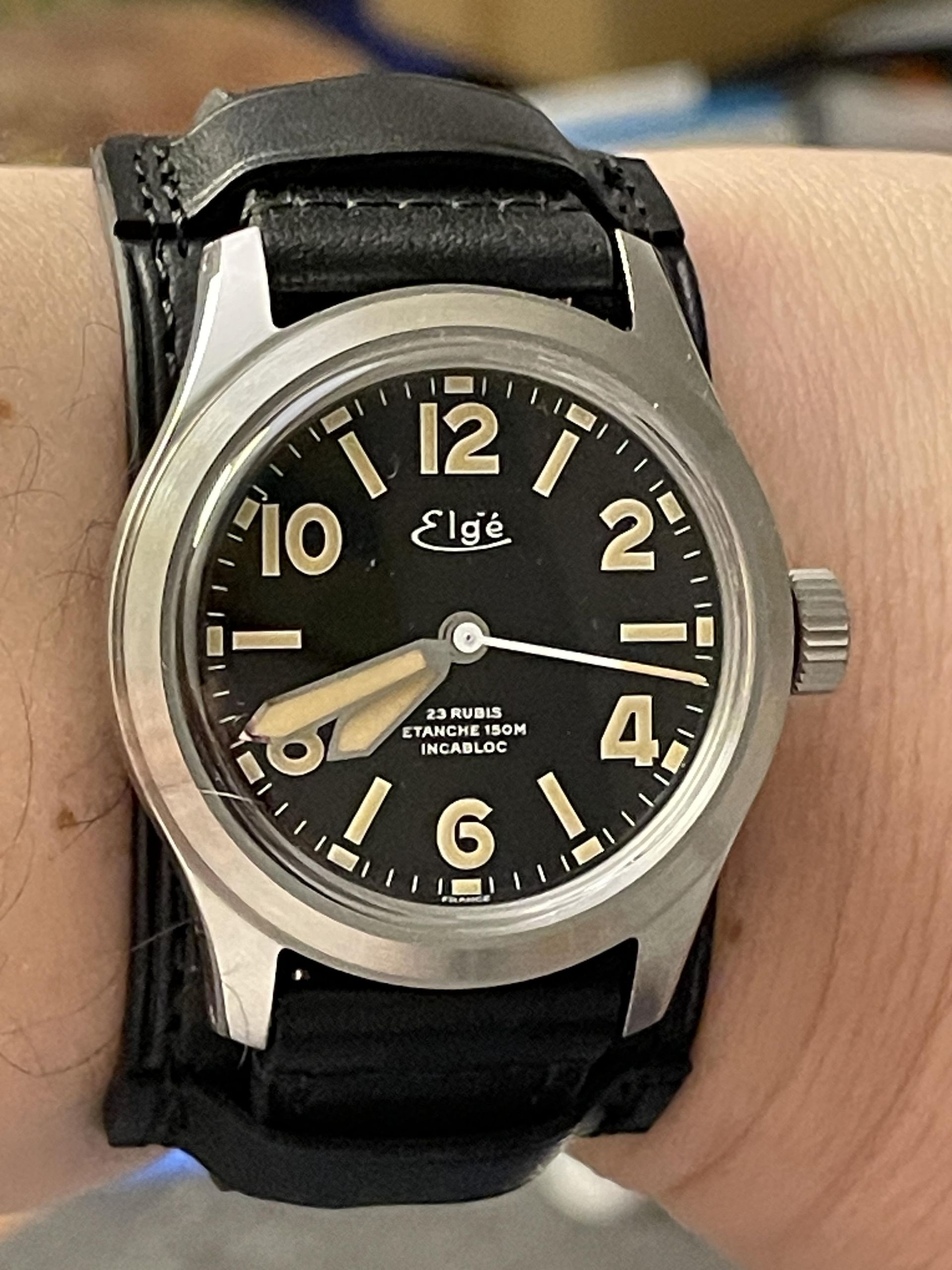 [NWA] Elgé Chamonix | WatchCrunch