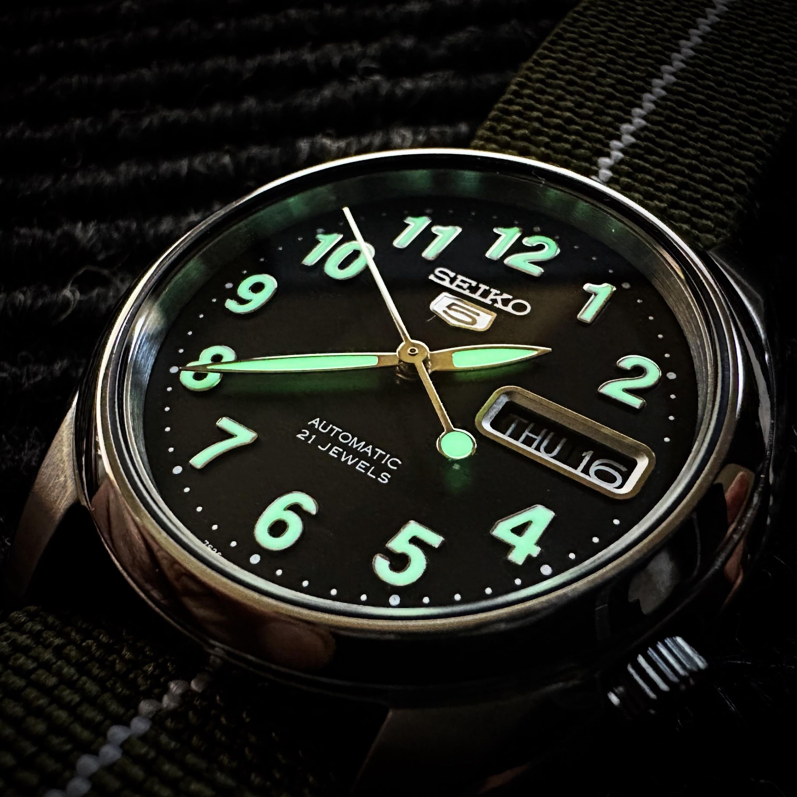 Seiko 5 Sport SNK381 | WatchCrunch
