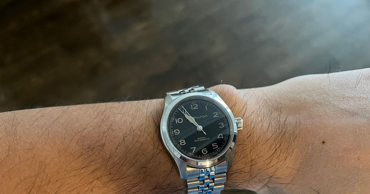 Hamilton Murph 38mm on Jubilee bracelet | WatchCrunch