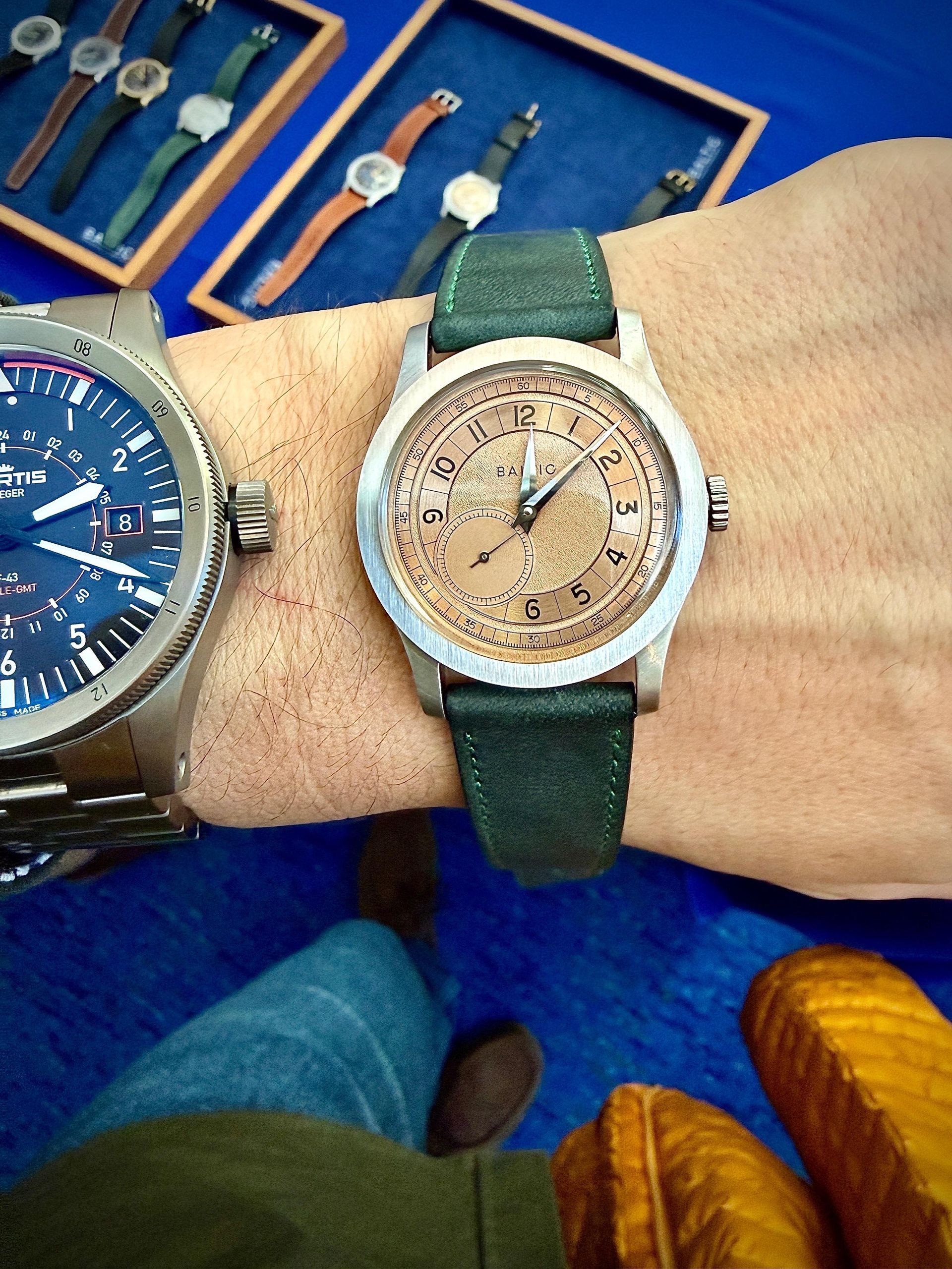 Baltic MR Roulette - Salmon | WatchCrunch