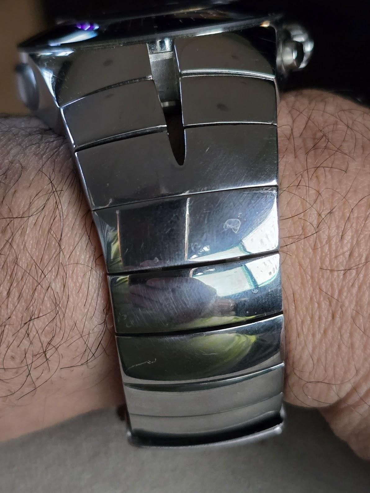 Sector 880 — Italian Instrument Design at the Peak of the Quartz Power ...