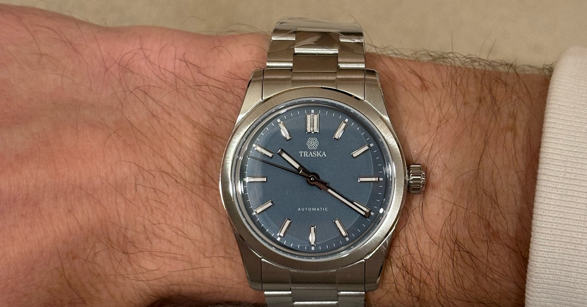 Steel Blue Traska Commuter! | WatchCrunch