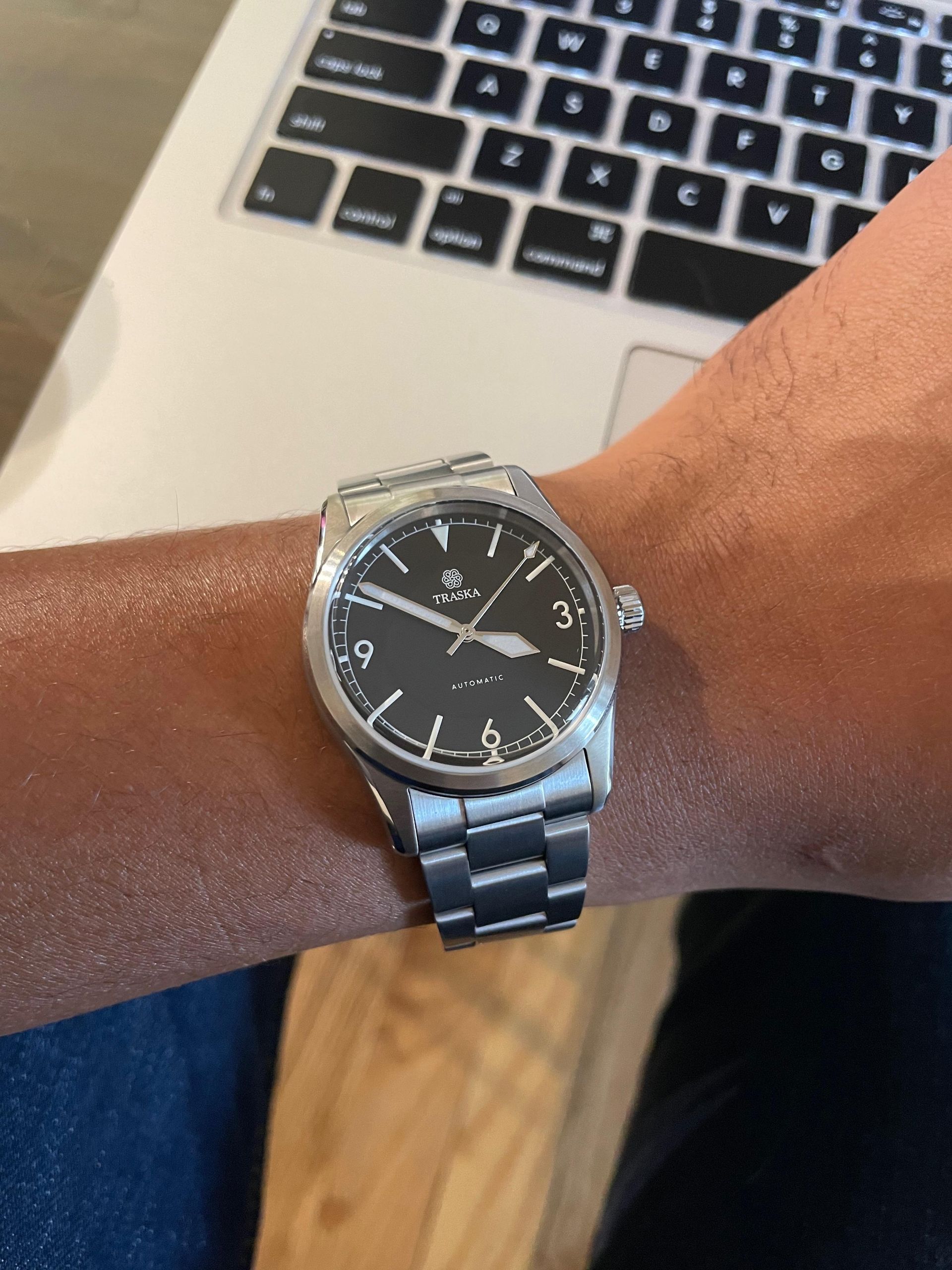 Traska Summiteer 36 | WatchCrunch