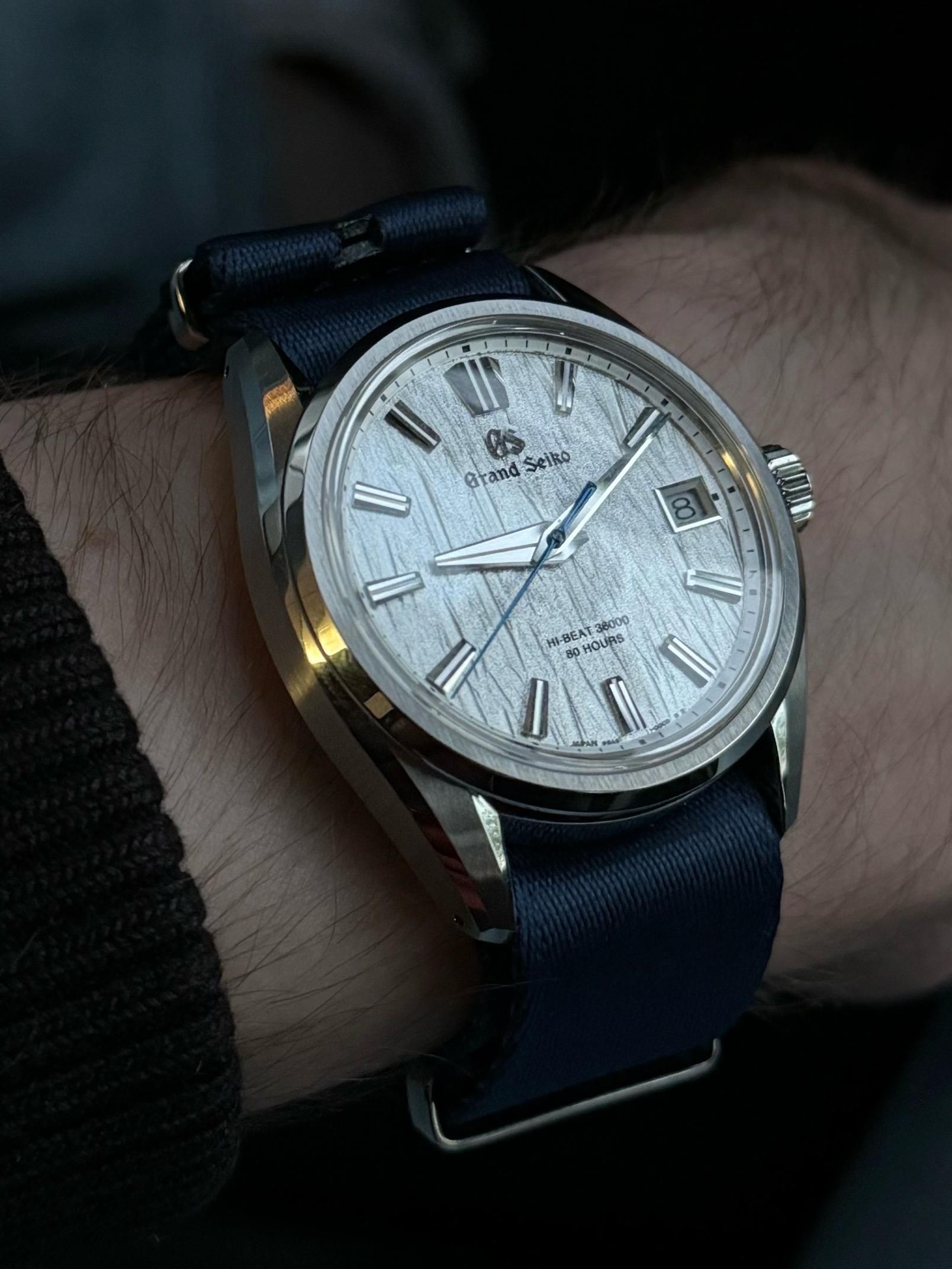 Grand Seiko SLGH005 | WatchCrunch