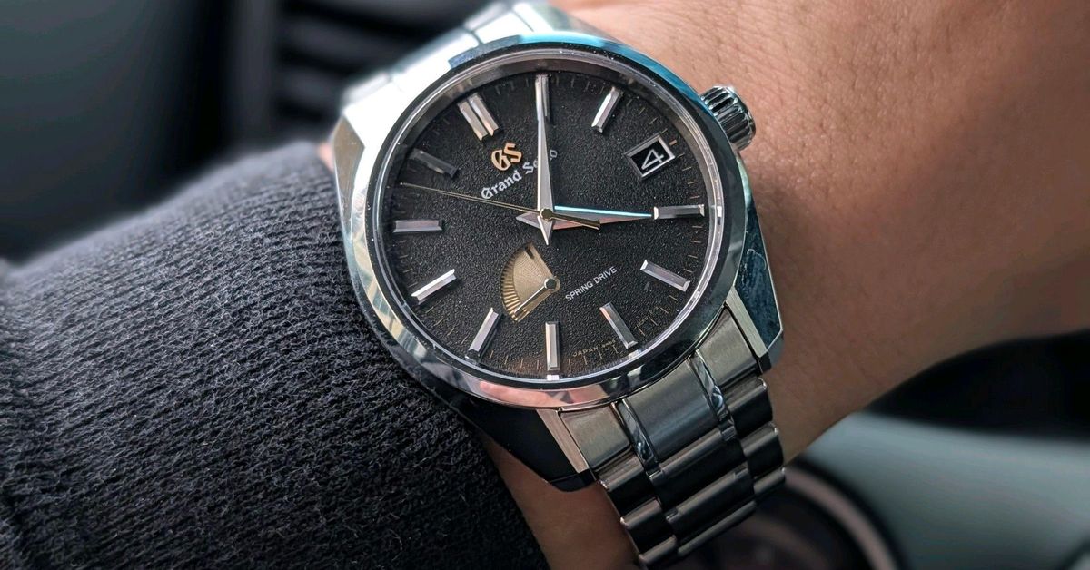 Grand Seiko SBGA 489 | WatchCrunch