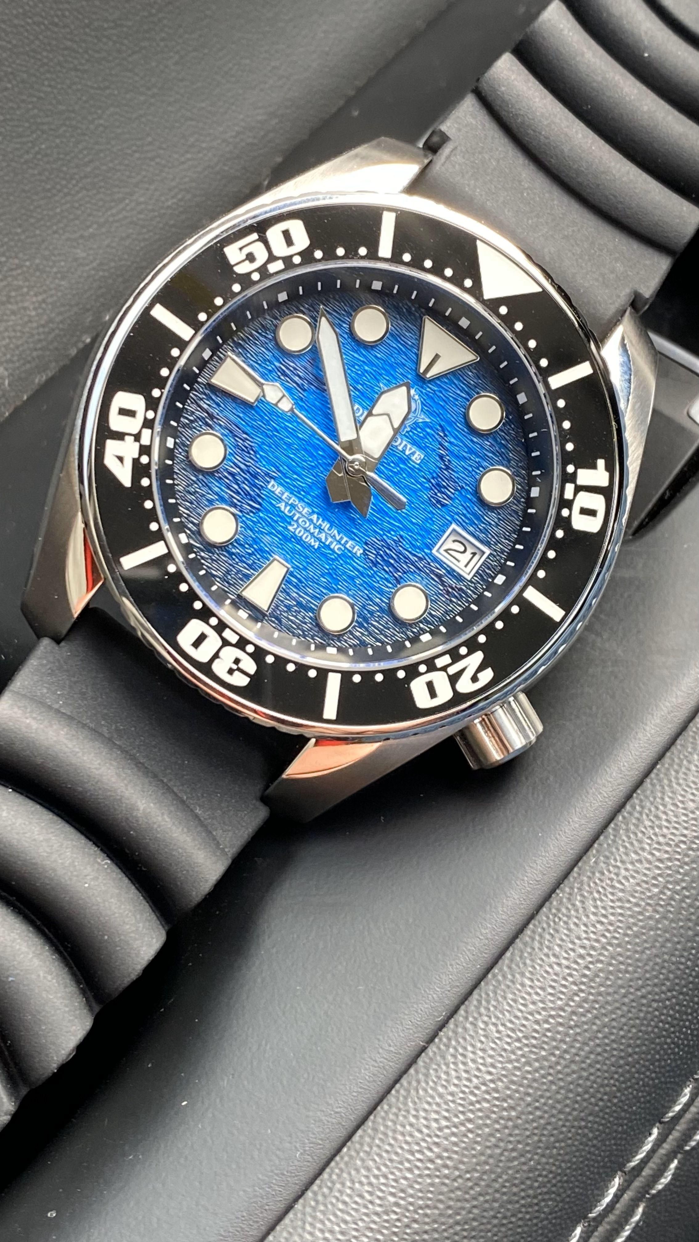 The ADDIESDIVE Deep Sea Hunter Dive Watch Review | WatchCrunch