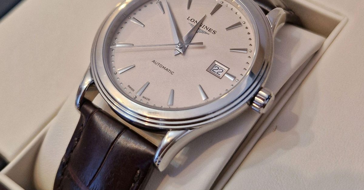 Longines Flagship Classic | WatchCrunch