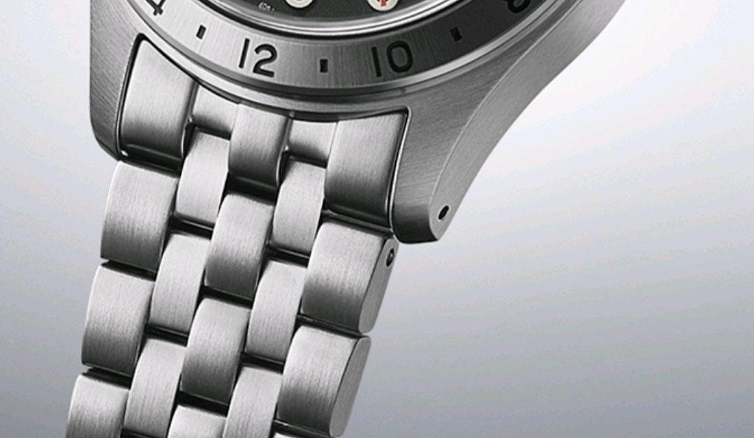 Seiko SSK023 GMT FIELD | WatchCrunch