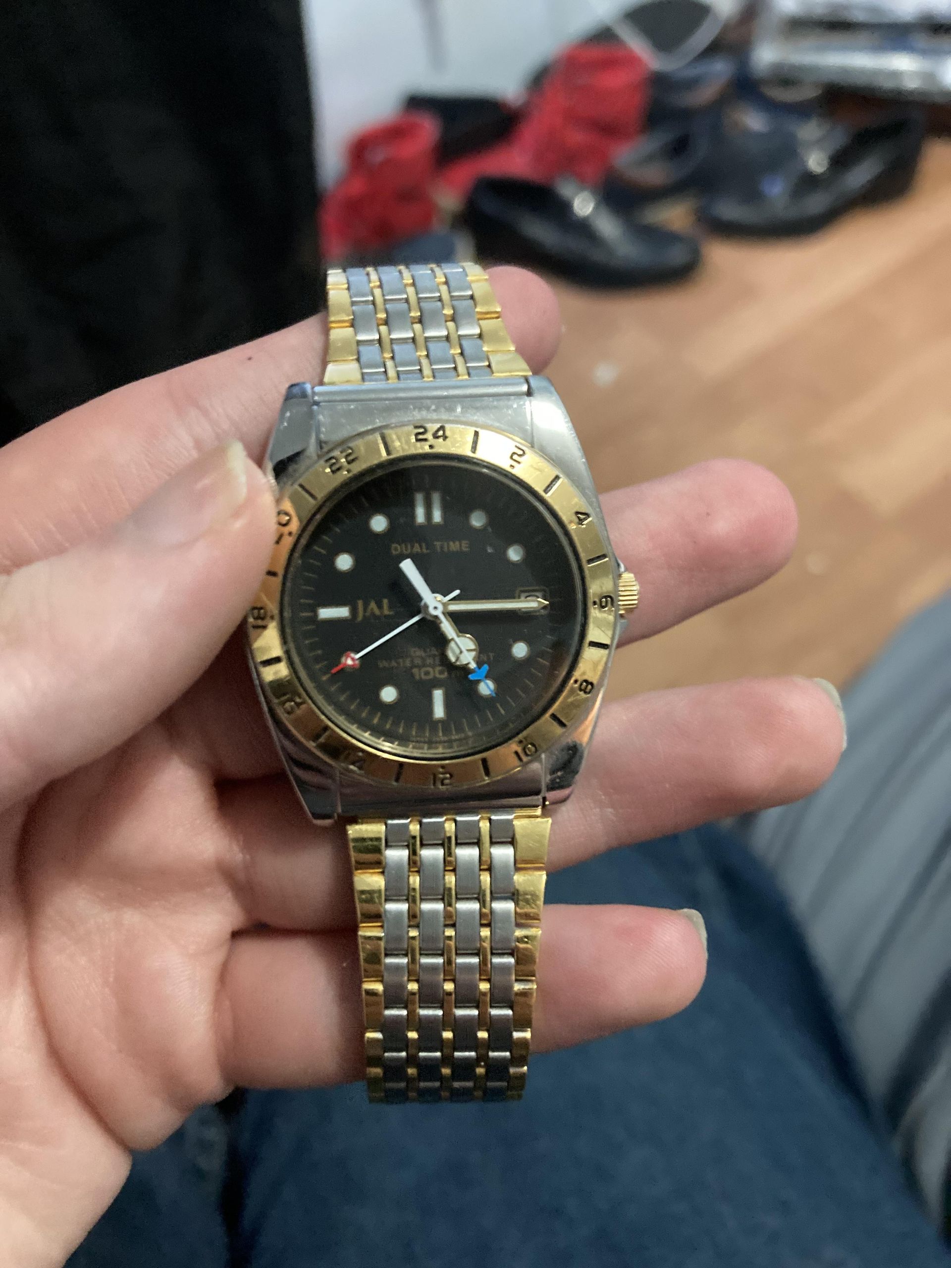 Someone I know from a watch Discord server sent this two-tone JAL Seiko ...