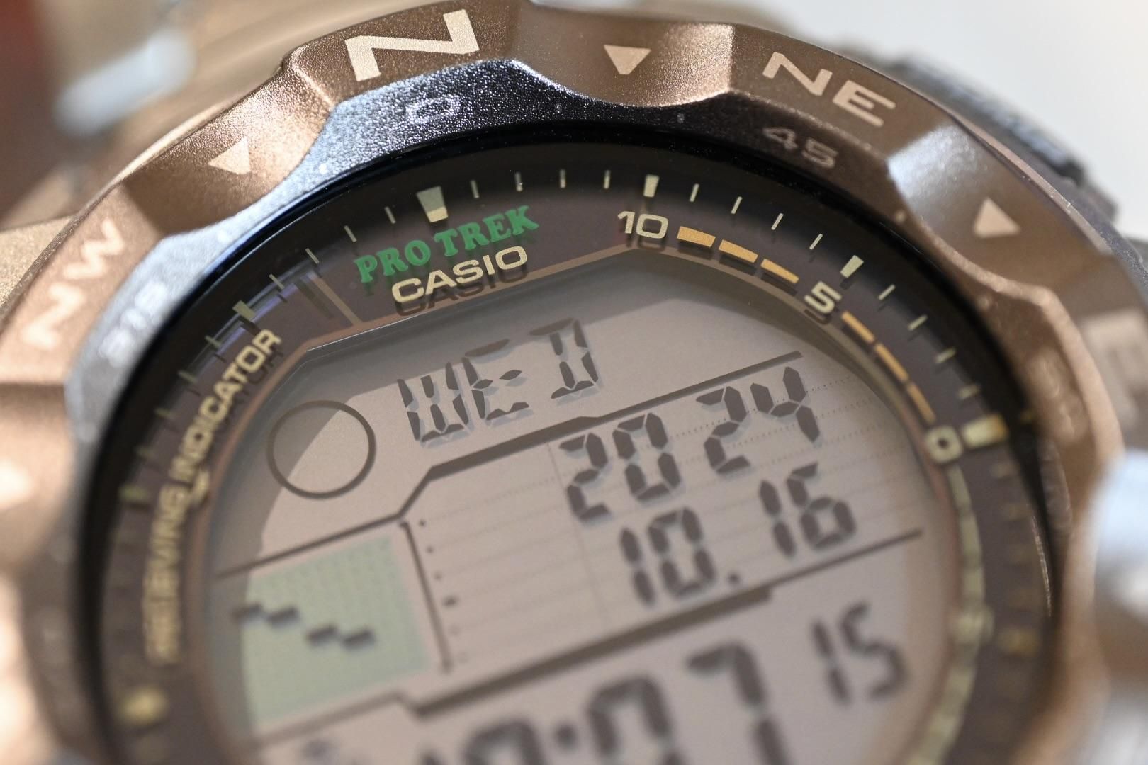 Protrek PRW-2500T with multiband6, moon phase, and tide graph | WatchCrunch