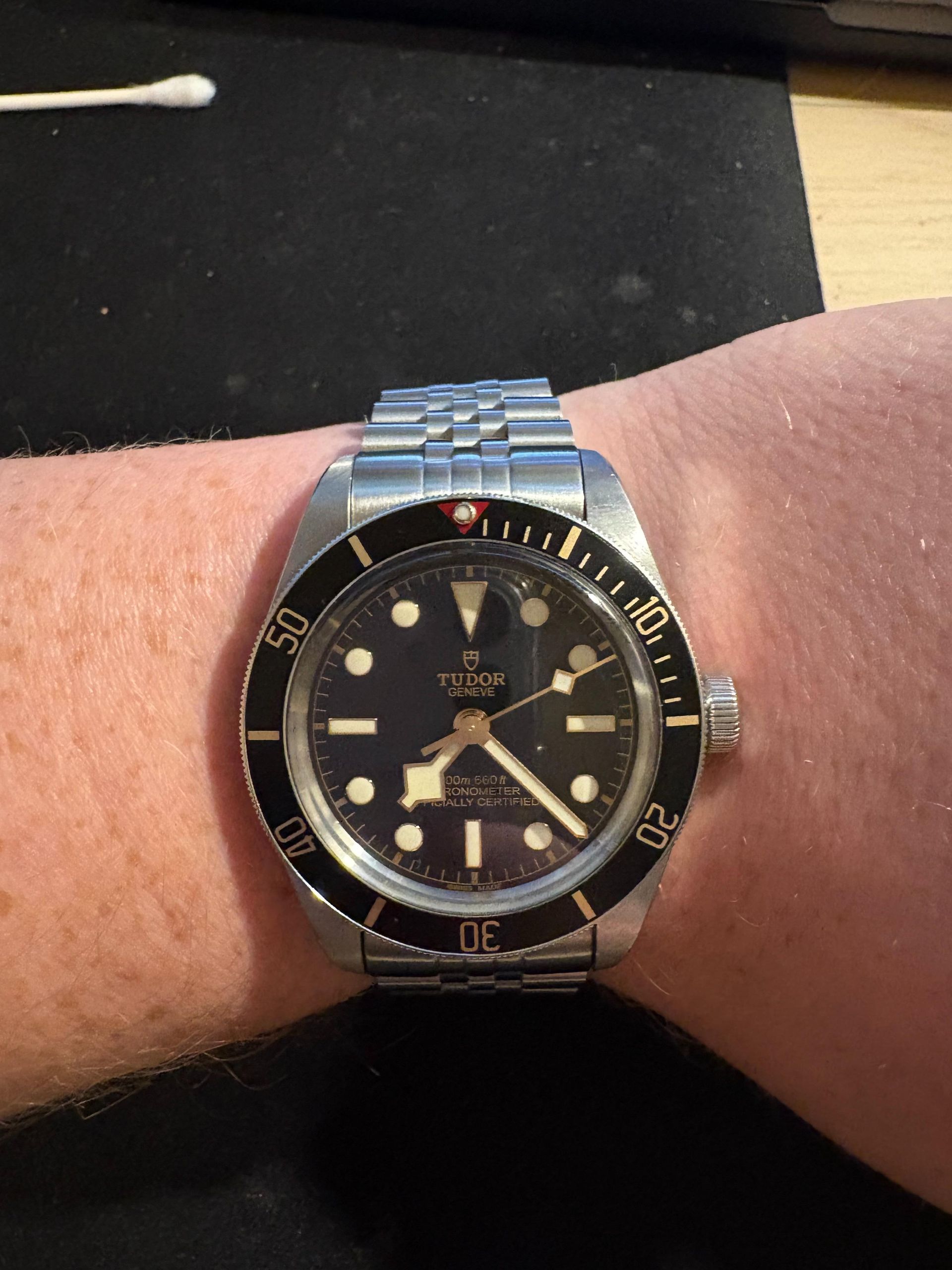 I took my Tudor BB58 Bezel apart to fix the misaligned bezel insert ...