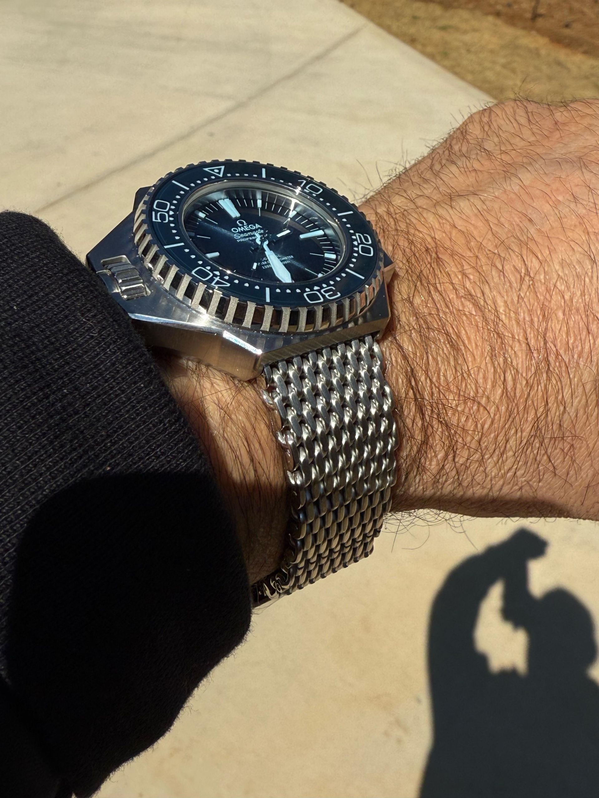 Summer blue Ploprof on Sharkskin mesh bracelet | WatchCrunch