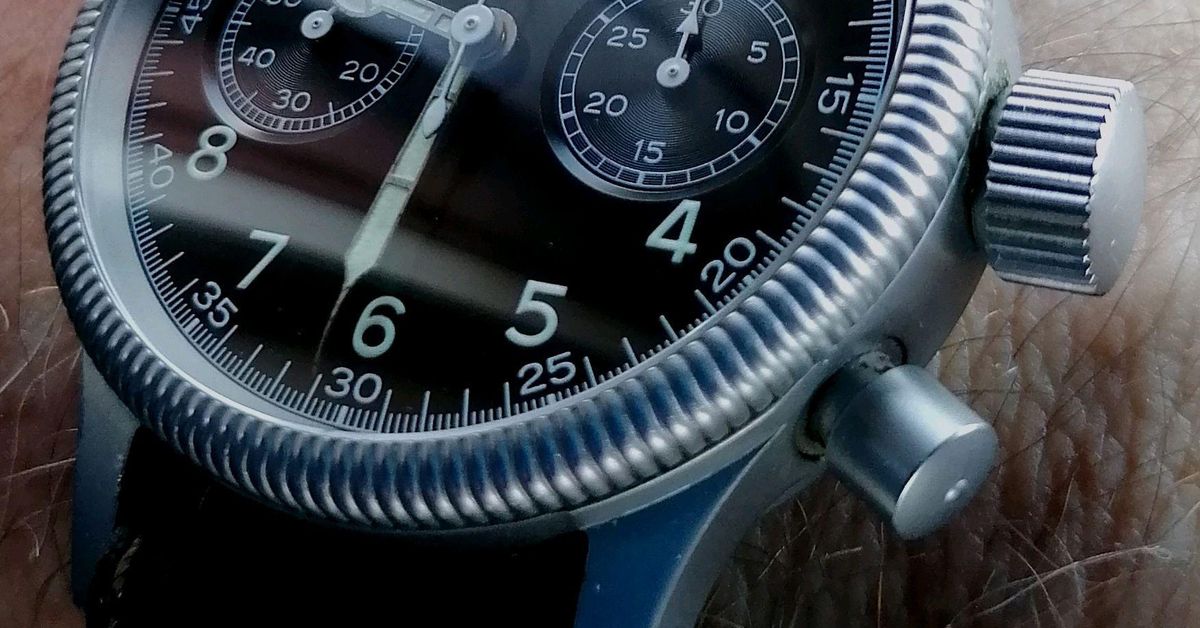 Indiana Jones V: The watch of Dr. Jürgen Voller (played by Mads ...