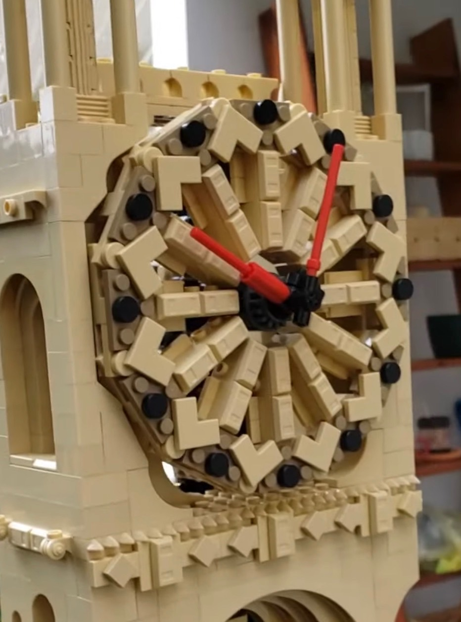 Guy builds fully functional clock tower from Legos, accurate to within ...