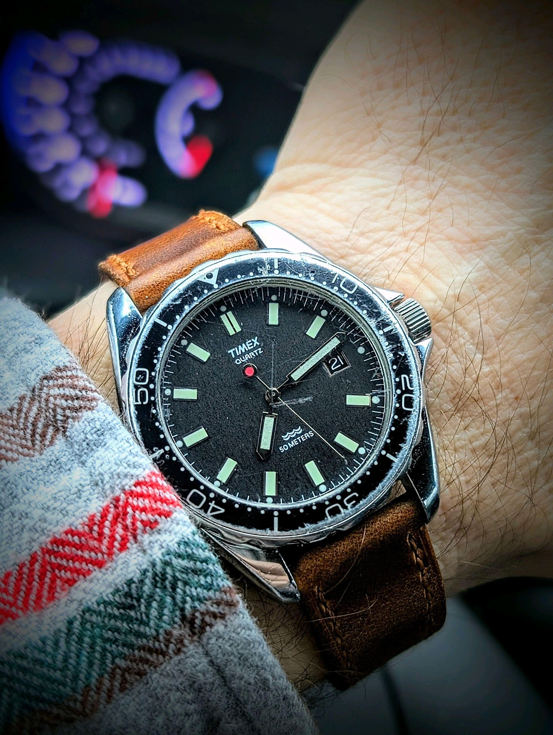 Red Dot Diver | WatchCrunch