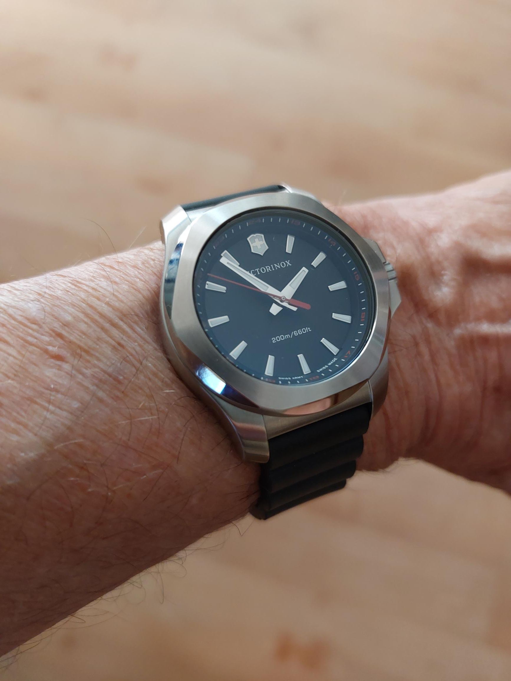 Pre-Owned Victorinox Swiss Army I.N.O.X. V 37mm Quartz For Sale