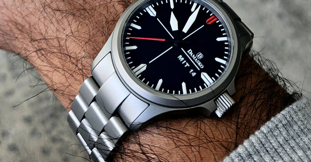 ICY! Damasko DA34 with ice hardened steel for case and bracelet ...