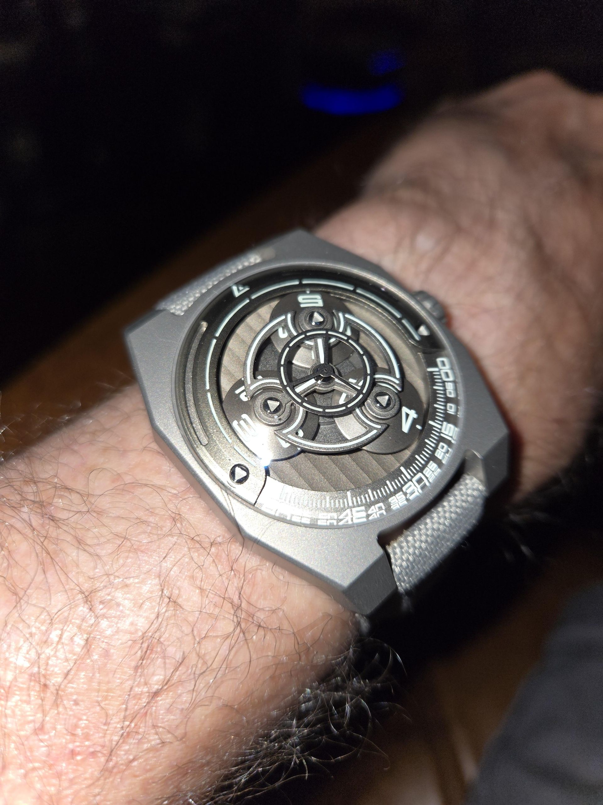 Angles KOI-5 Wandering Hours | WatchCrunch