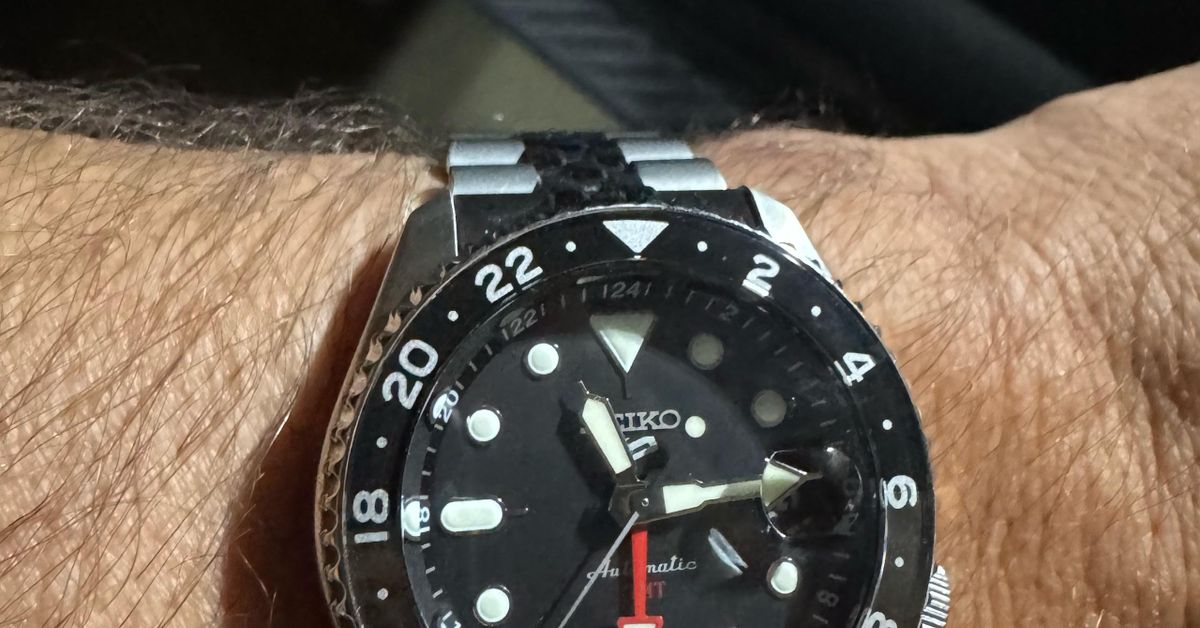 Seiko 5 SSK001 GMT | WatchCrunch
