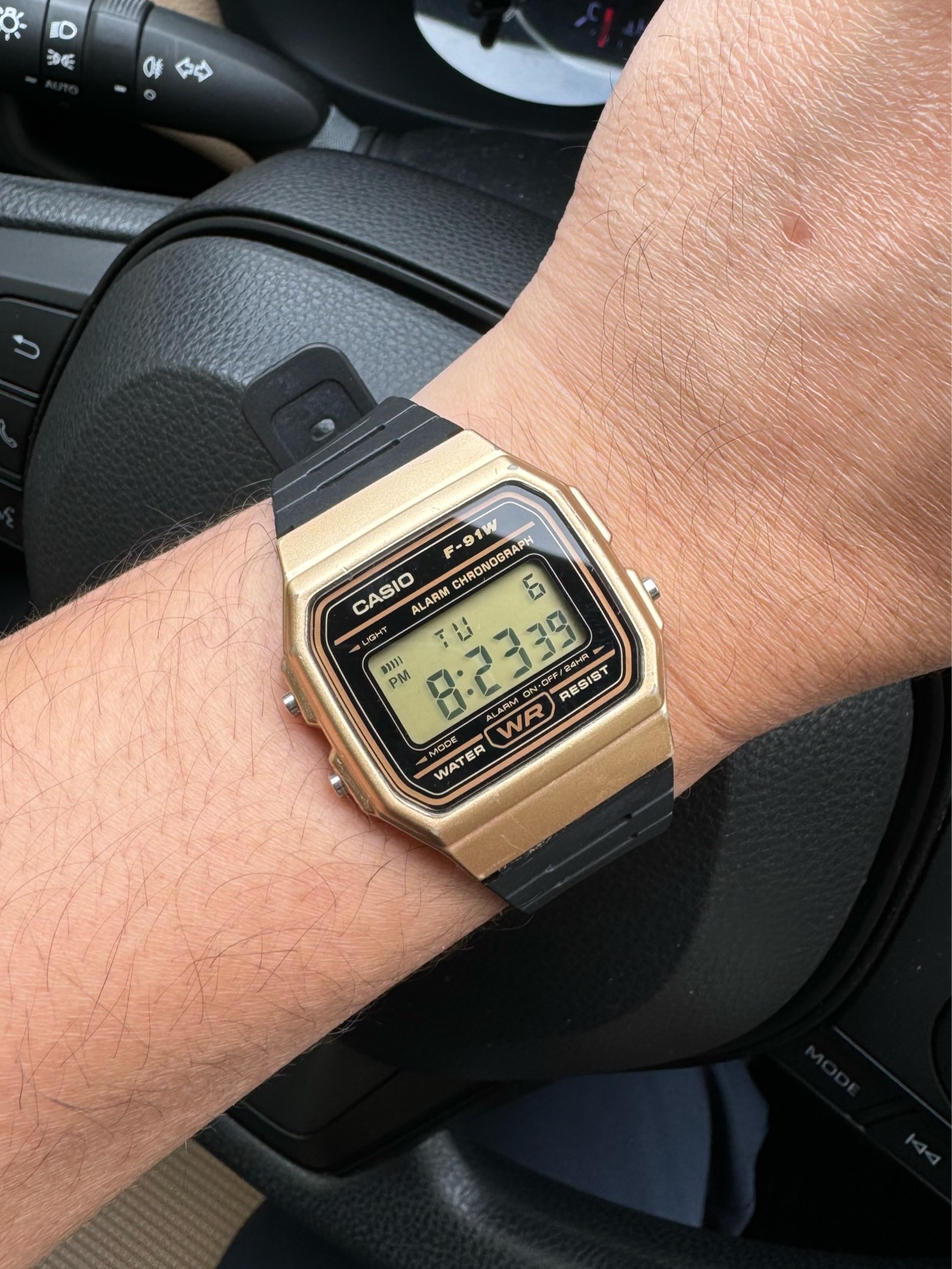Casio F-91W in gold color way 🥰 | WatchCrunch
