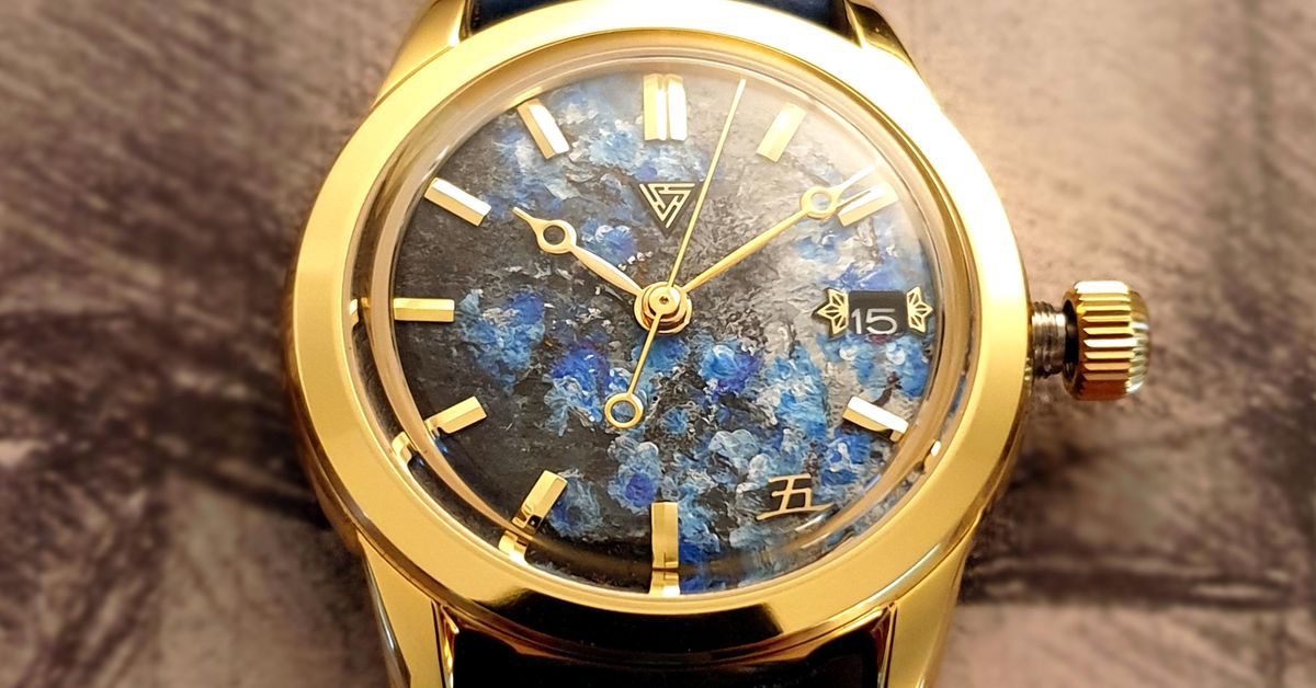 Blue Nemo | WatchCrunch